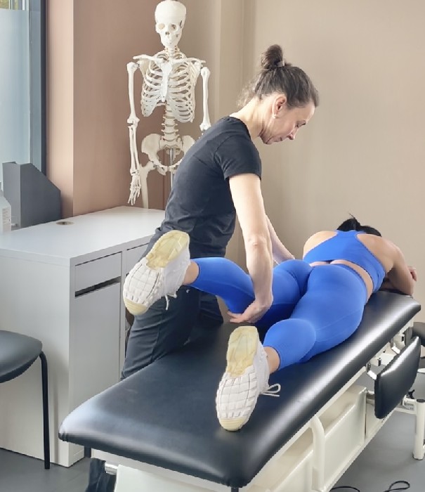 Behandling på benk :: ronafysioterapi